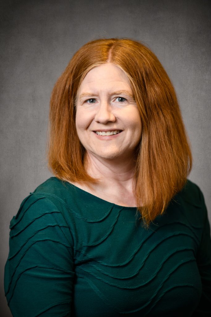 Laura Kinard Wins the Distinguished Graduate Student Staff Award ...